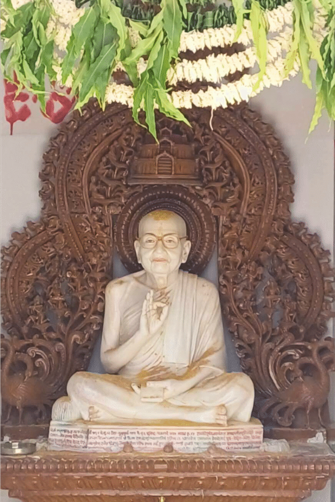 Derasar and Jain Mandir – Ramchandra Suriji Marasaheb